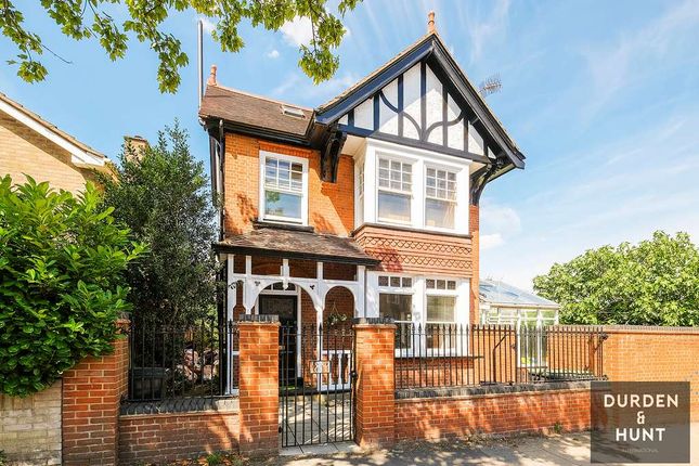 Homes for Sale in Buckhurst Hill - Buy Property in Buckhurst Hill ...