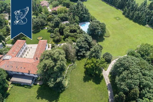 Lesmo, Monza E Brianza, Lombardia, 10 bedroom villa for sale - 61447164 ...
