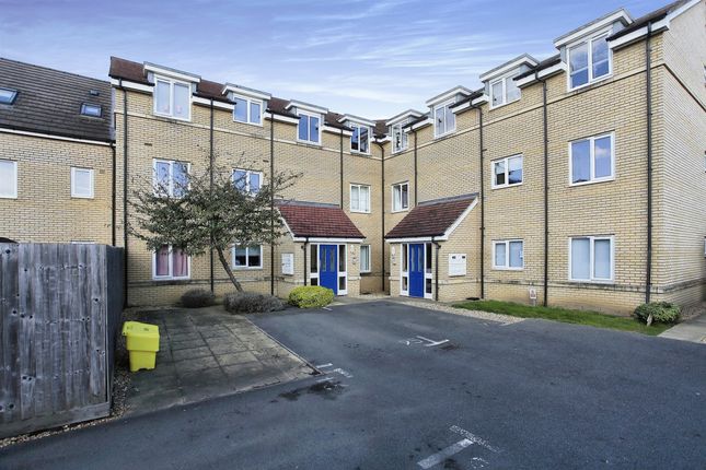 Mid Water Crescent, Hampton Vale, Peterborough PE7, 2 bedroom flat for ...