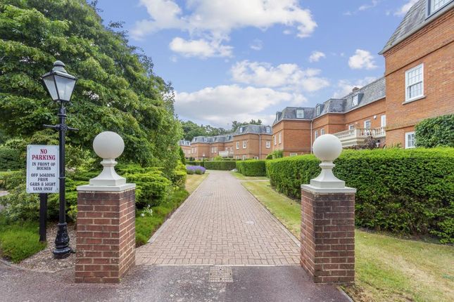 Bishopsgate Road, Englefield Green, Egham TW20, 5 bedroom terraced ...
