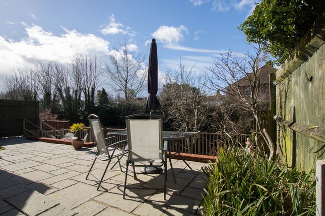 Thaxted Road Saffron Walden Cb11 3 Bedroom Detached House For Sale