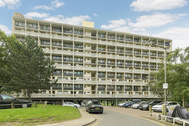 Winchfield House, Highcliff Drive, London SW15, 2 bedroom flat for sale ...