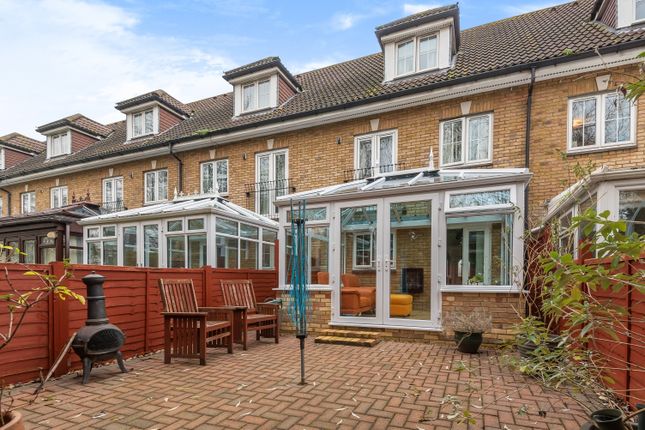 Waterside Lane, Gillingham ME7, 3 bedroom town house for sale ...