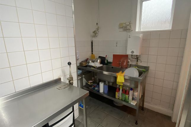 Cafe & Sandwich Bars WF10, West Yorkshire, restaurant/cafe for sale ...