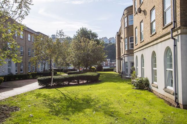 John Batchelor Way, Penarth CF64, 2 bedroom flat for sale - 65847794 ...