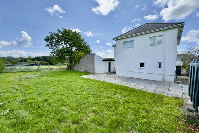 Chwilog, Pwllheli LL53, 4 bedroom detached house for sale - 68180276 ...