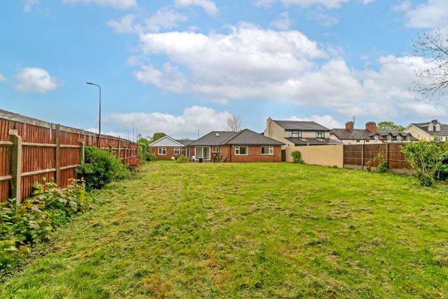 Fishers Green, Stevenage SG1, 4 bedroom bungalow for sale - 67302792 ...