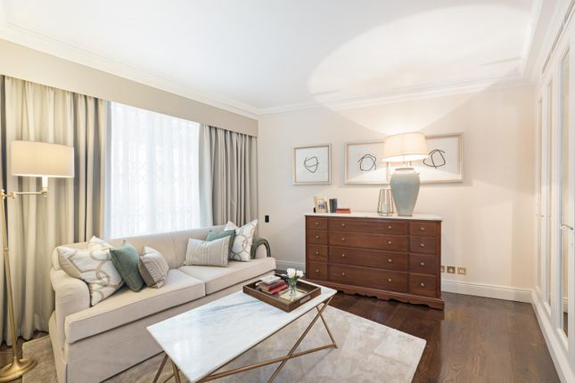 Cadogan Place, London SW1X, 2 bedroom flat to rent - 69628662 ...