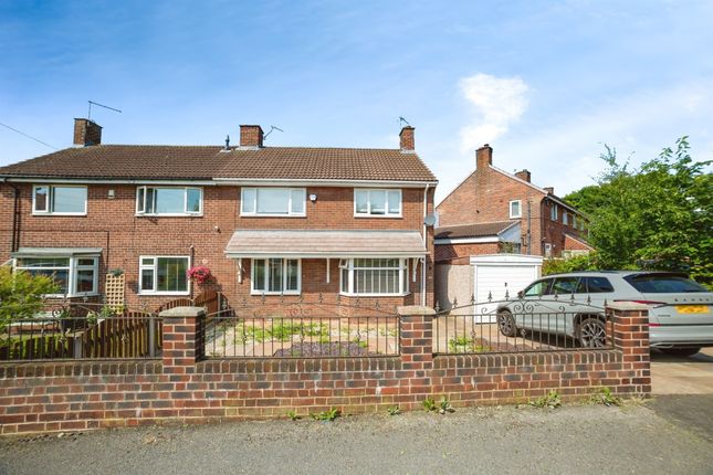Knollbeck Avenue, Brampton, Barnsley S73, 3 bedroom semi-detached house ...