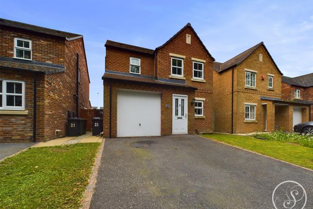 Elm Drive, Leeds LS14, 3 bedroom detached house for sale - 67466721 ...