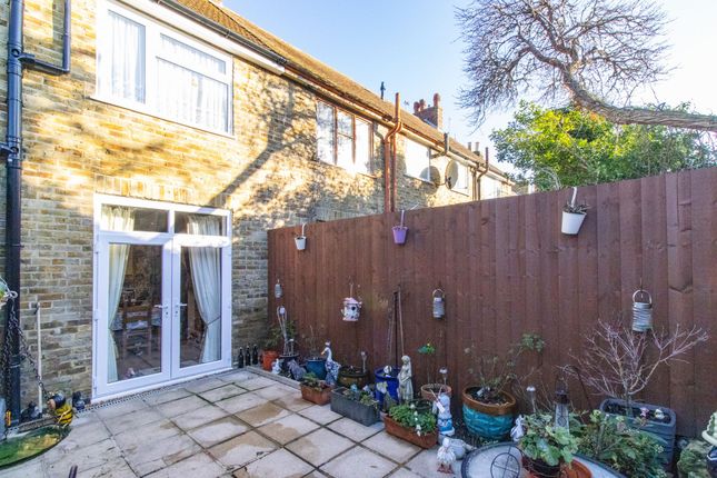 Thanet Road Margate Ct9 3 Bedroom Semi Detached House For Sale
