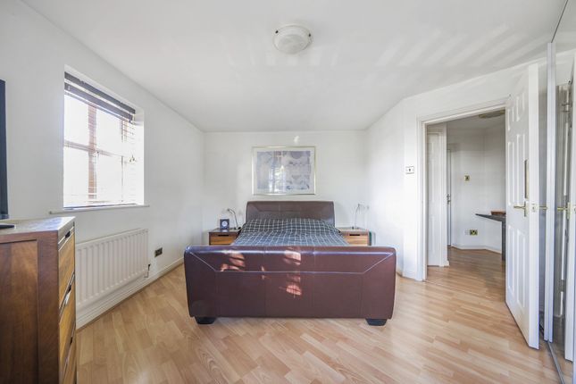 Swarcliffe Road, Laurel Court HG1, 2 bedroom flat for sale - 68664662 ...
