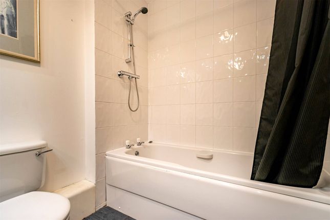 26/7, Poplar Lane, Leith, Edinburgh EH6, 2 bedroom flat for sale ...