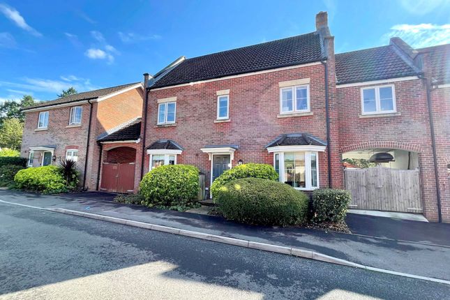 Columbus Drive Sarisbury Green Southampton So31 5 Bedroom Detached