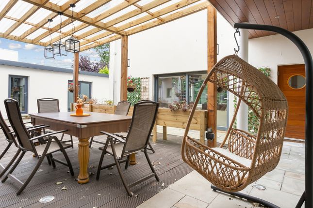 8 Castle Gogar Rigg, Ingliston, Edinburgh EH12, 5 bedroom detached ...