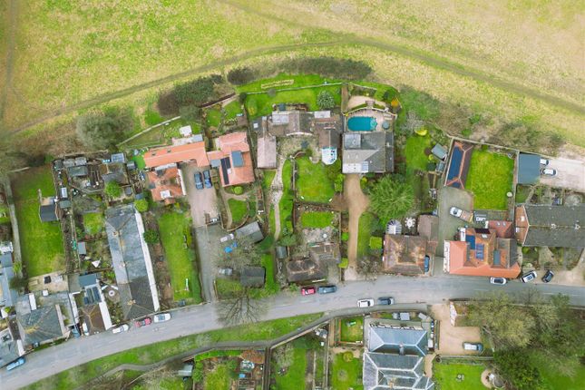 High Street, Findon Village, Worthing BN14, 4 bedroom detached house ...