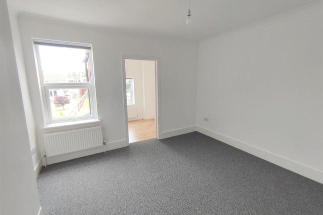 Commodore Road, Lowestoft NR32, 3 bedroom terraced house to rent ...