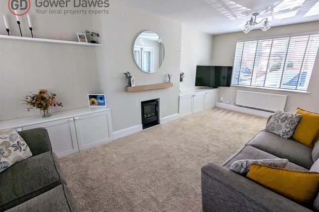 St Augustine Road Chadwell St Mary Grays Rm16 3 Bedroom End