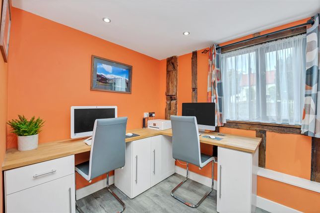 Gislingham Road, Finningham, Stowmarket IP14, 4 bedroom barn conversion ...