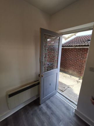 Marsh Road, Luton LU3, 1 bedroom flat to rent - 60930155 | PrimeLocation