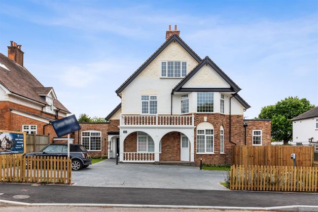 Blenheim Road, London SW20, 3 bedroom flat for sale - 61516676 ...