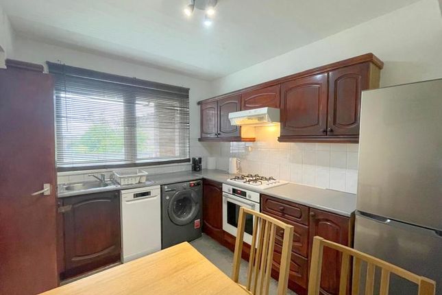 Ampthill Square, London NW1, room to rent - 67611402 | PrimeLocation