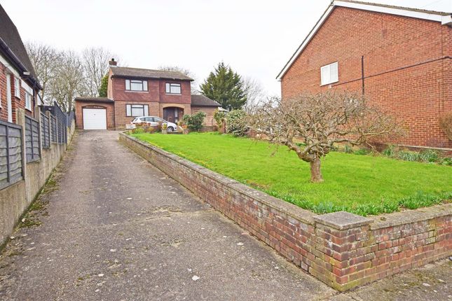 Maidstone Road Rainham Gillingham Me8 3 Bedroom Detached House For