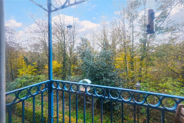 River Bank Close, Maidstone ME15, 2 bedroom flat for sale - 67717213 ...