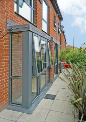 Turner House, Petersfield Road, Midhurst, West Sussex GU29, 2 bedroom ...