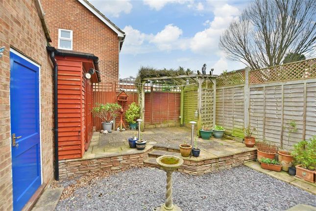 Merryfields Strood Rochester Kent Me2 3 Bedroom Semi Detached House