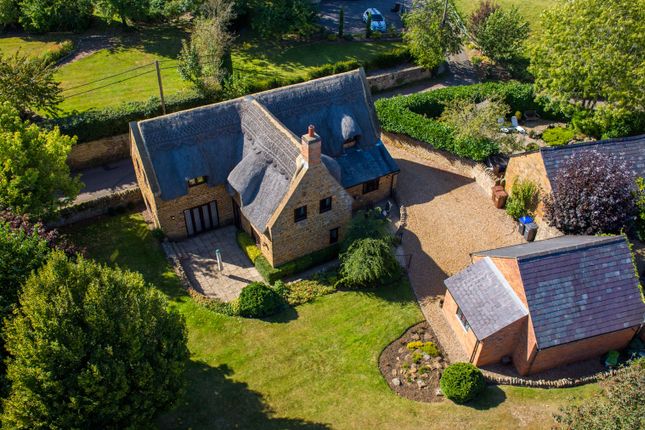 Homes for Sale in Manor Close, Harpole, Northampton NN7 - Buy Property ...