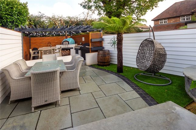 Crouch Hall Gardens, Redbourn, St. Albans, Hertfordshire AL3, 4 bedroom ...