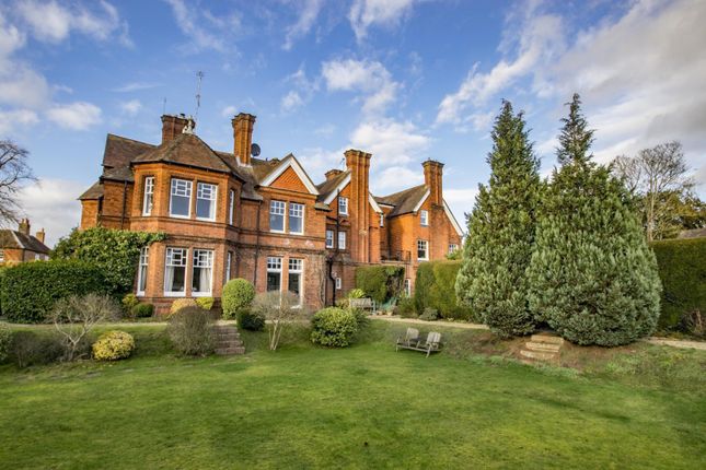 Homes for Sale in High Street, Goring, Reading RG8 - Buy Property in ...