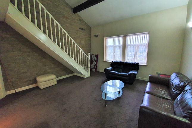 Flat 1-4, 35 Briggate, Shipley BD17, 1 bedroom maisonette to rent ...