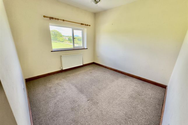 Chwilog, Pwllheli LL53, 4 bedroom detached house for sale - 68180276 ...