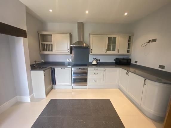 Compstall Road, Romiley, Stockport, Cheshire SK6, 2 bedroom flat for ...