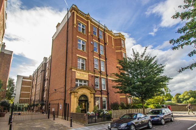 The Terrace, London SW13, 3 bedroom flat for sale - 68179122 ...
