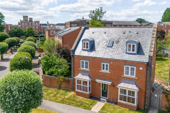 Reed Drive, Redhill RH1, 5 bedroom detached house for sale - 70437636 ...