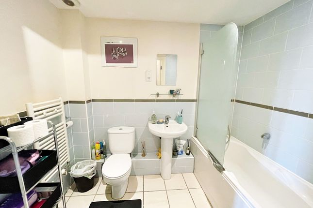 Picture House, Cheapside, Reading RG1, 2 bedroom flat to rent ...