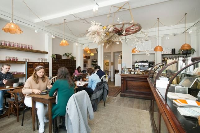 17 The Pavement, Clapham Common, London SW4, commercial property for ...