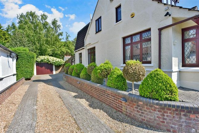 Edwin Road Rainham Gillingham Kent Me8 4 Bedroom Detached House For