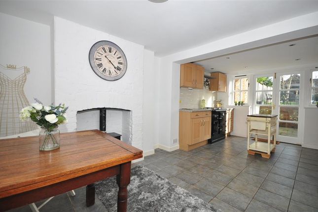 2 Bed End Terrace House For Sale In North Street Emsworth West Sussex