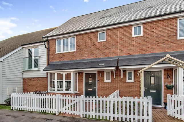 Corliss Vale, St Peters Village, Wouldham, Rochester ME1, 3 bedroom ...
