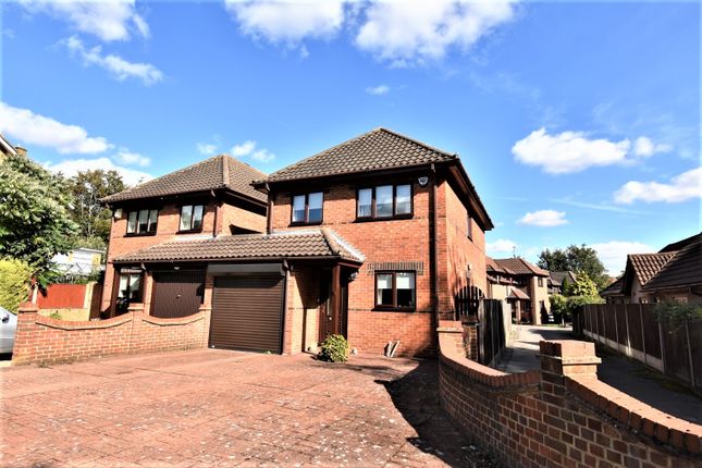St. Davids Road, Hextable, Swanley BR8, 3 bedroom link-detached house ...