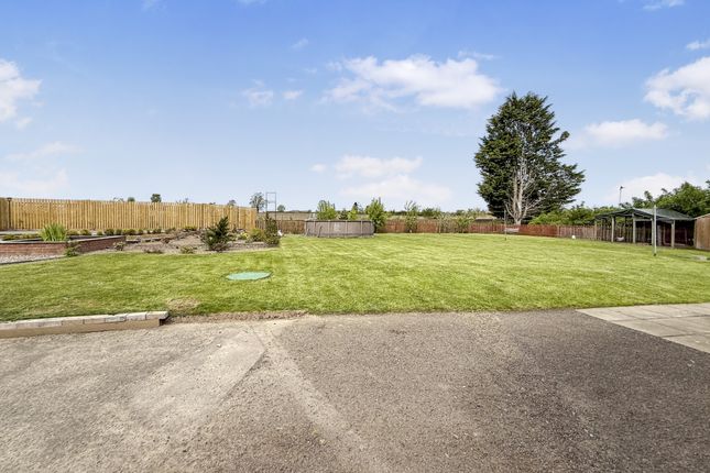 Stanley, Perth PH1, 5 bedroom detached bungalow for sale - 70186024 ...