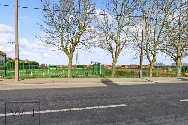 Barugh Green Road, Barugh Green, Barnsley S75, 3 bedroom terraced house ...