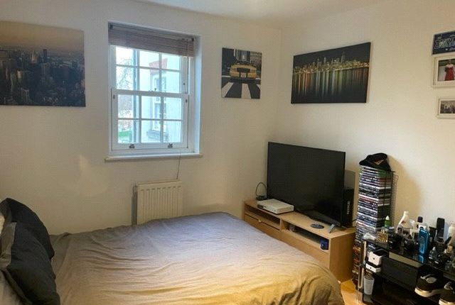 Gawton Crescent, Netherne On The Hill, Surrey CR5, 2 bedroom flat to ...
