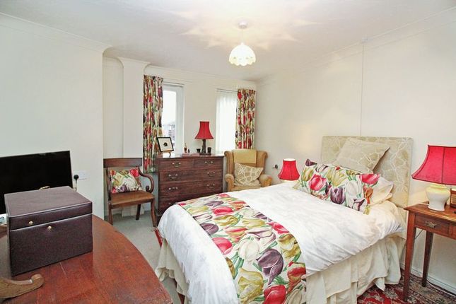 Giles Court, Nottingham NG2, 1 bedroom flat for sale - 50581104 ...