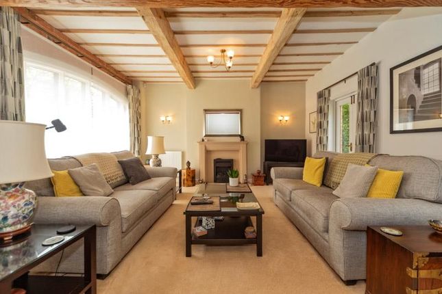 Syerston Hall Park, Syerston, Newark NG23, 3 bedroom barn conversion ...