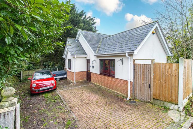 Clover Way, Vange SS16, 2 bedroom detached bungalow for sale - 68719248 ...